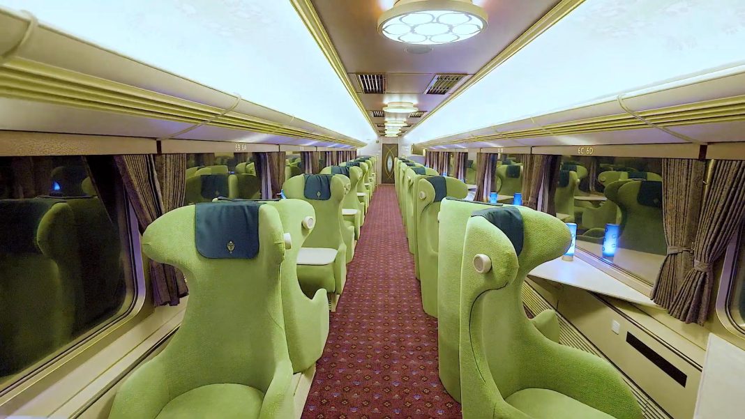 Express Train Connecting Osaka-Nara-Kyoto - Asia Trend