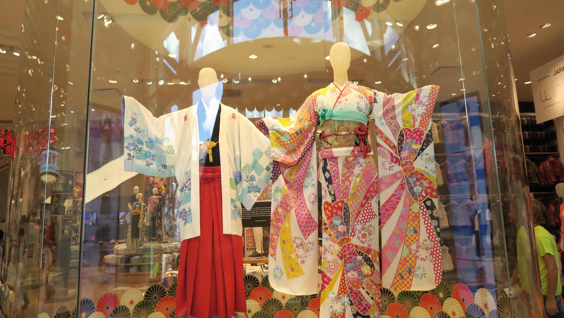 First look: Inside the UNIQLO Disney Springs - Asia Trend